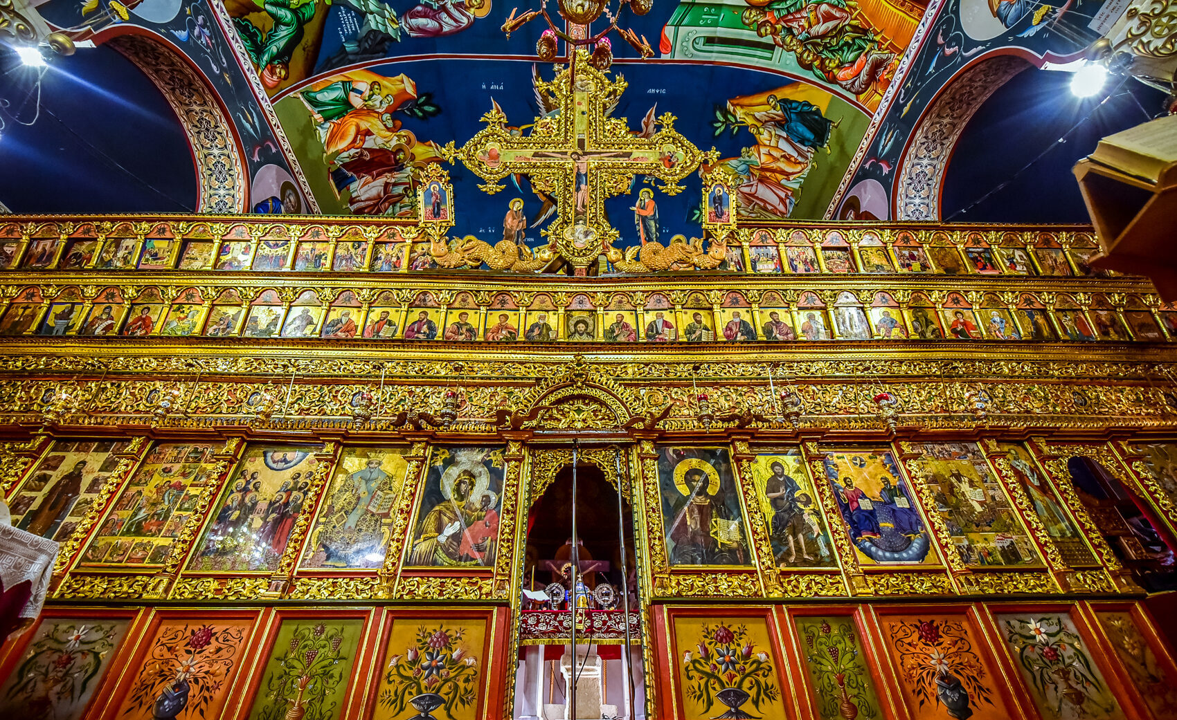 Ιερός Ναός Αγίου Αθανασίου του Μεγάλου - Αγίων Δαμασκηνού & Ακακίου ...